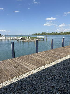 Latitudes Restaurant and Bar, 3455 Biddle Ave, Wyandotte, MI 48192, US - MapQuest